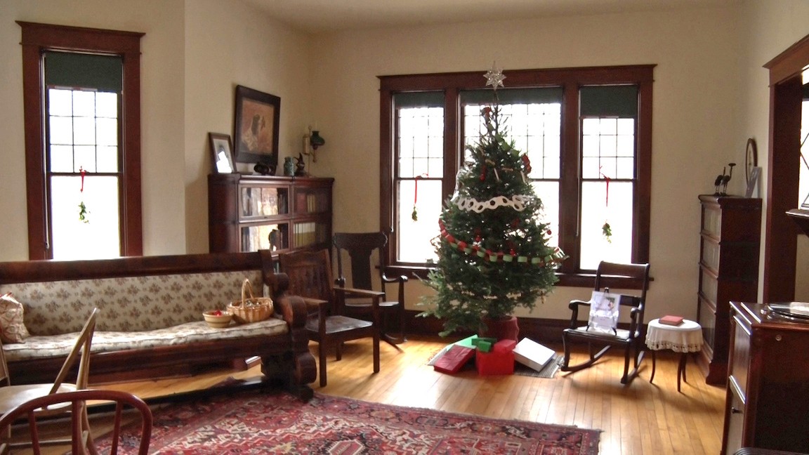 In Focus: Go Back In Time This Christmas Season In Little Falls ...