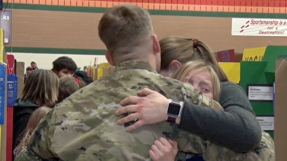 Bemidji Serviceman Returns From Deployment in Emotional Homecoming ...