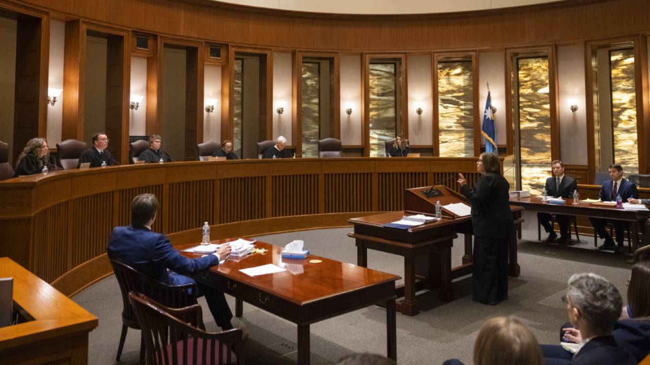 Minnesota High Court Sides with Democrats in Struggle with Republicans ...