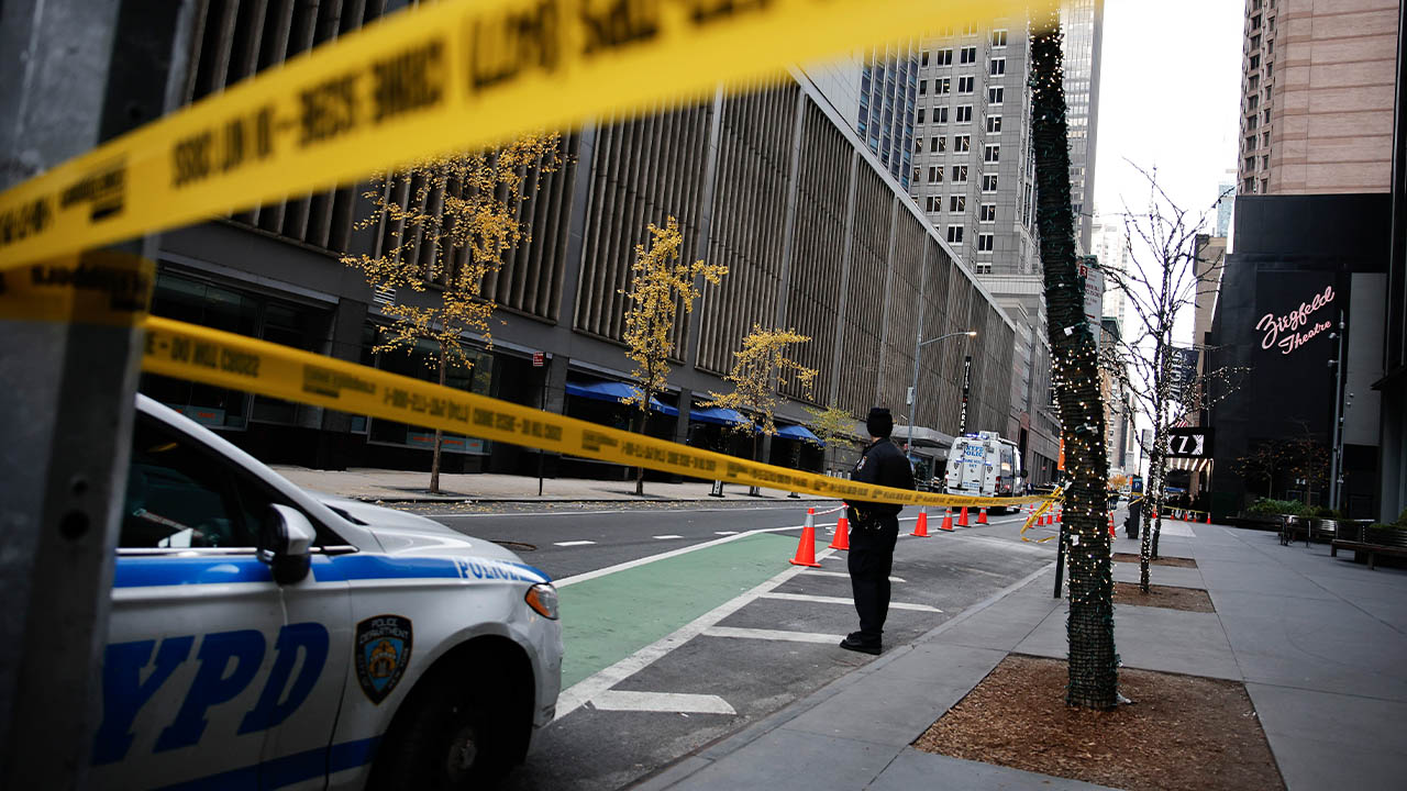 Police Hunt for UnitedHealthcare CEO's Masked Killer After 'Brazen ...