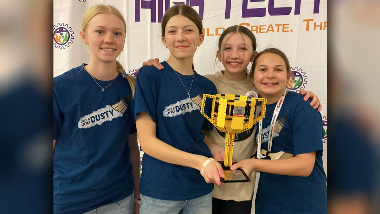 Golden Apple: Bemidji FIRST LEGO Robotics Team Wins State Championship
