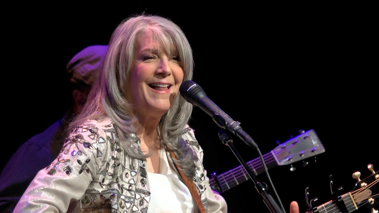 Grammy Award-Winning Artist Kathy Mattea Performs in Brainerd
